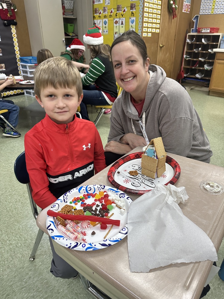 1st Grade Gingerbread Houses! | Bowler School District